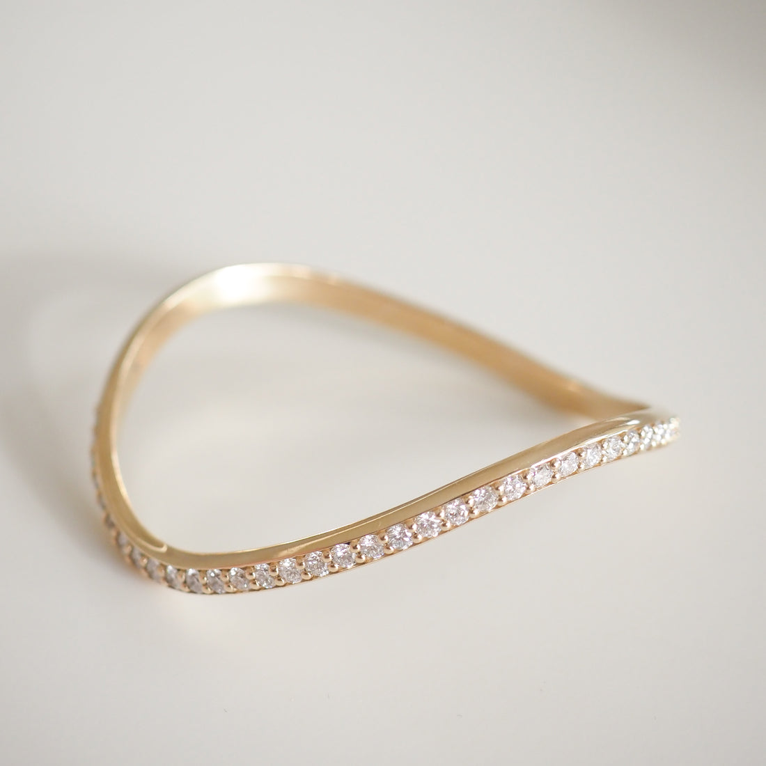 Awa Diamond Bangle | Lab-Grown Diamond Solid Wave Bangle – Kate & Kole