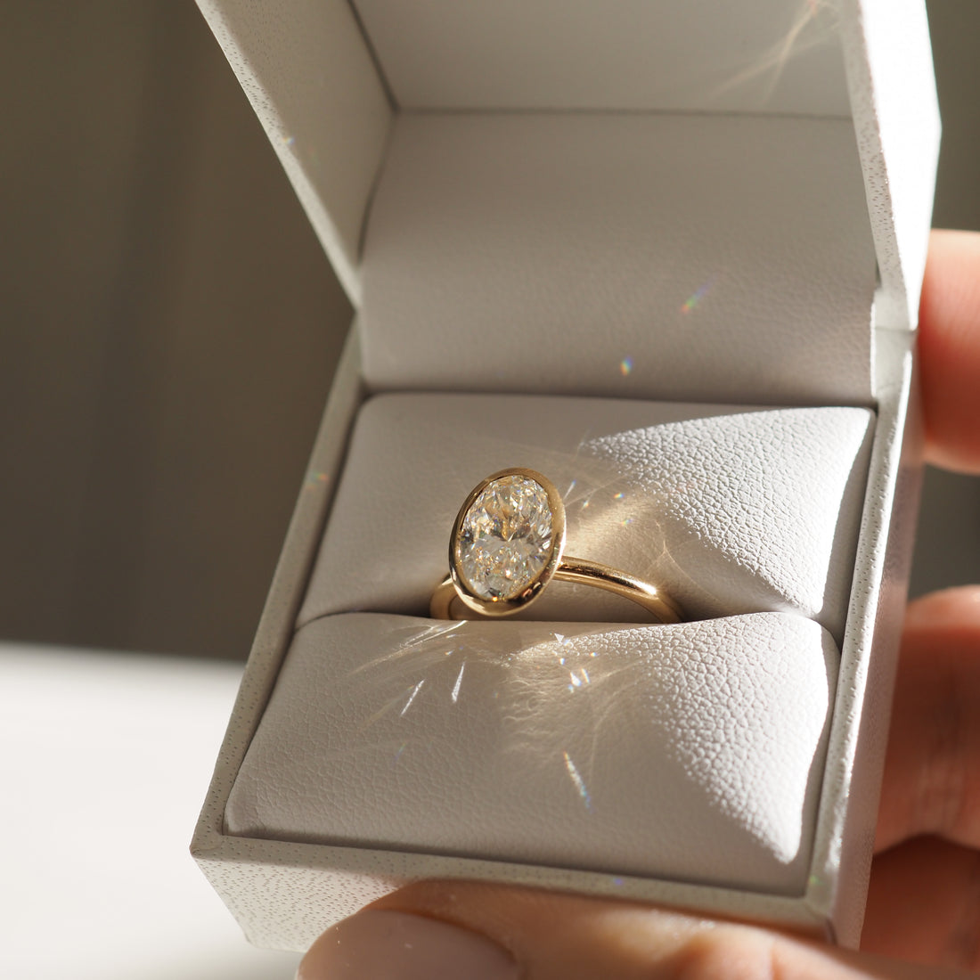 Vyla • Oval Bezel Diamond Engagement Ring – Kate & Kole